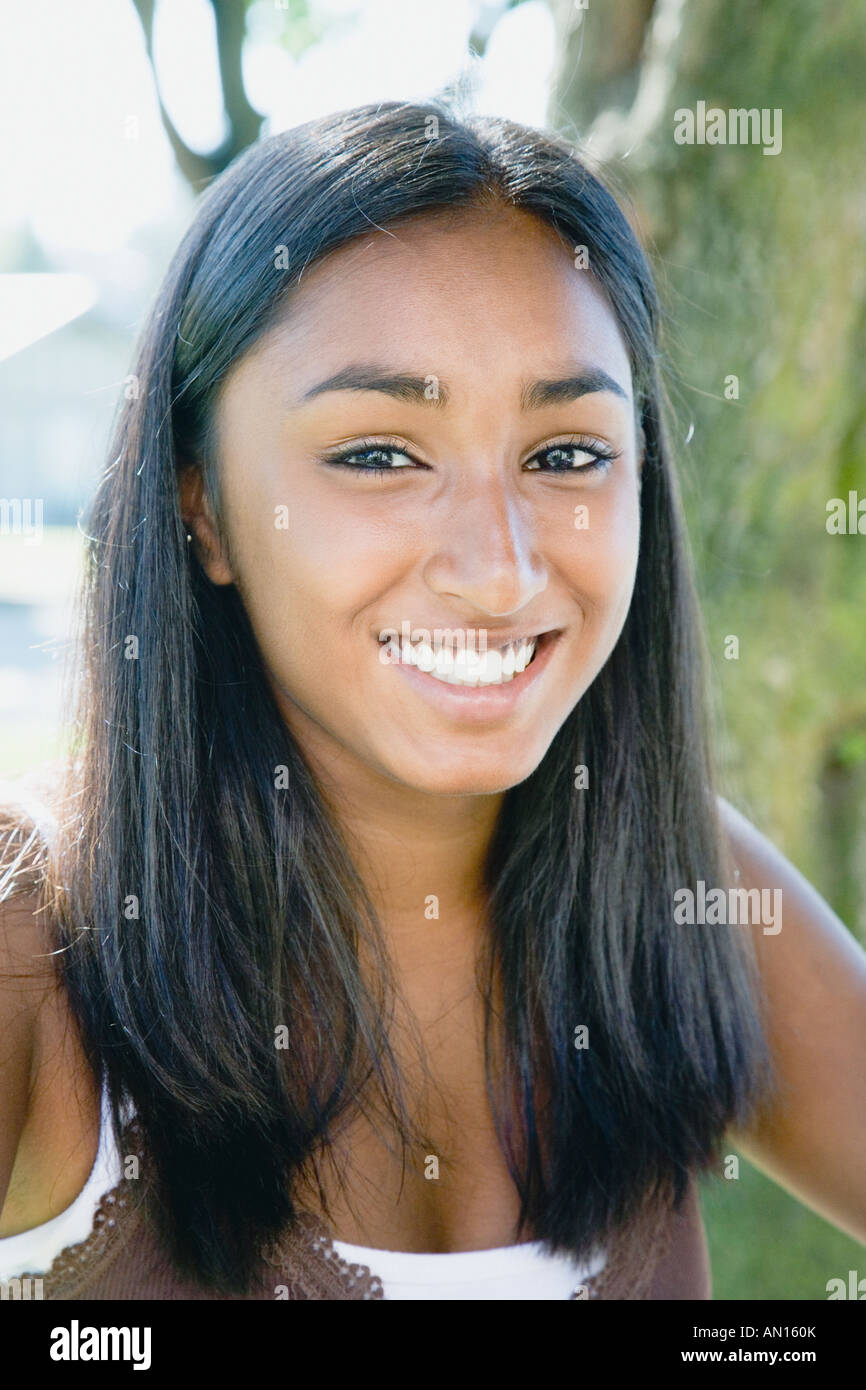Close up indian woman face hi-res stock photography and images - Alamy