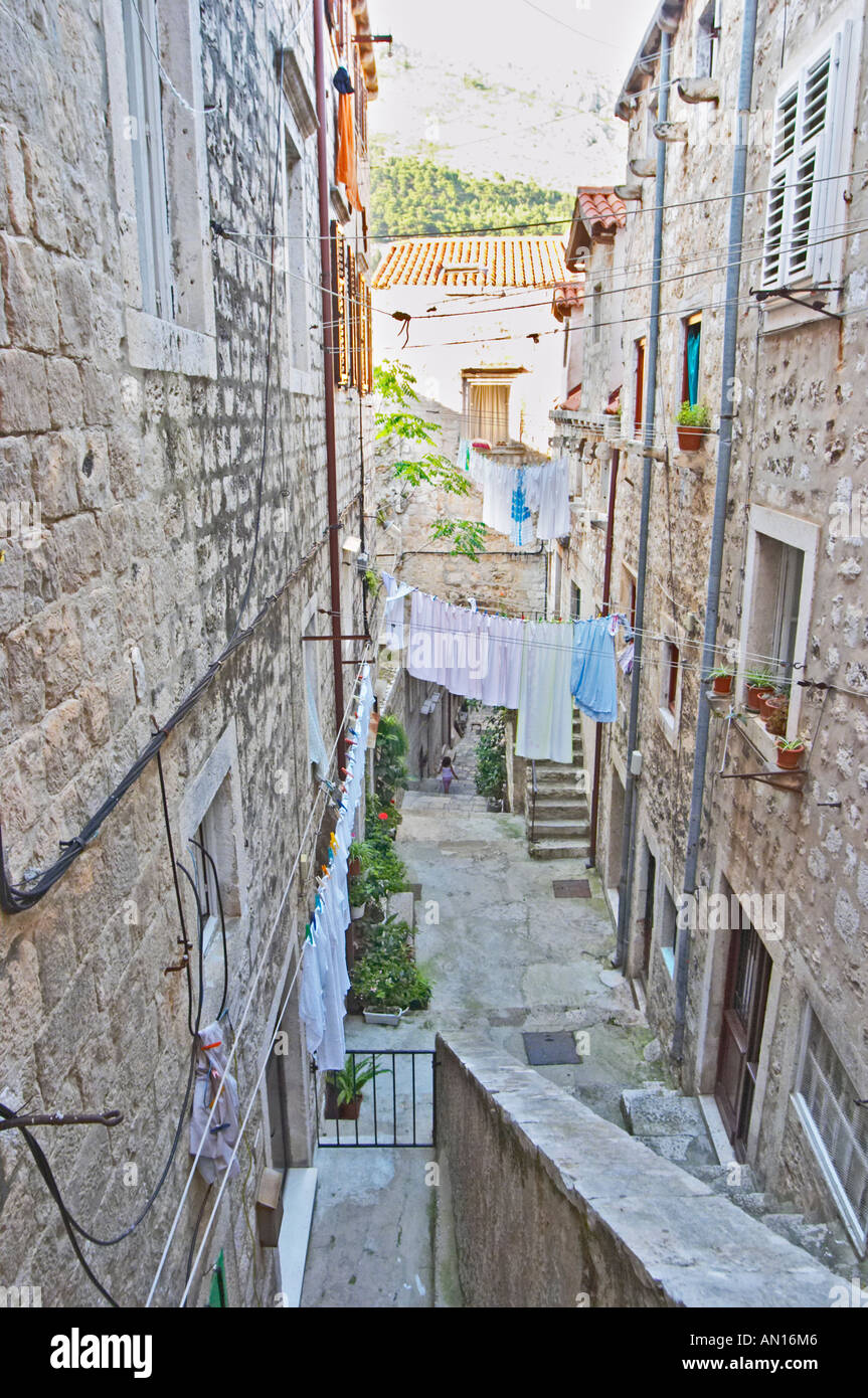 Washing lines between houses hi-res stock photography and images - Alamy