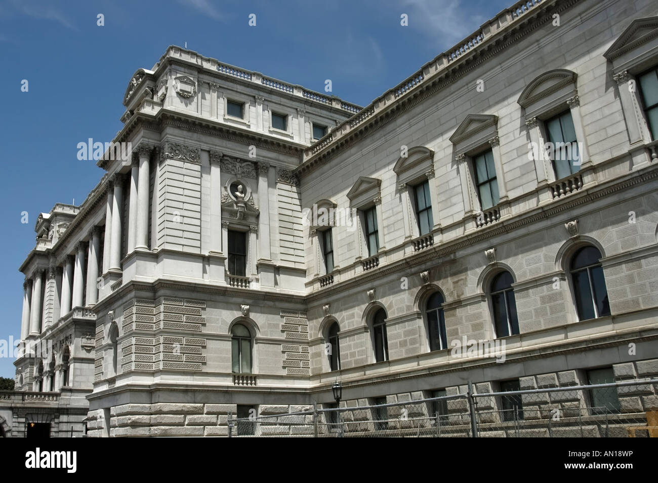 Side view of Library of Congress in Washington D C Stock Photo - Alamy