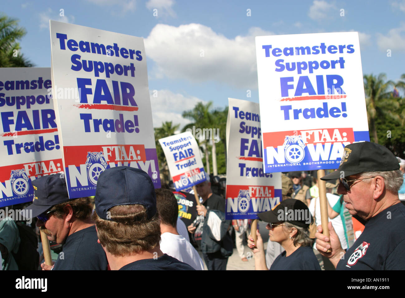 Free trade area of americans summit hi-res stock photography and images ...