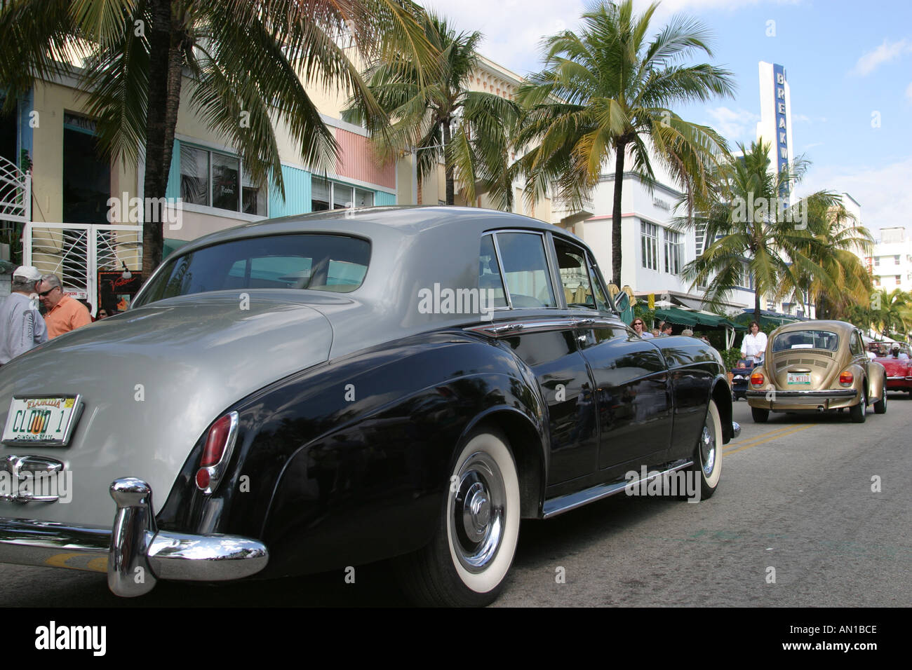 Miami south beach art deco walking tour hi-res stock photography and ...