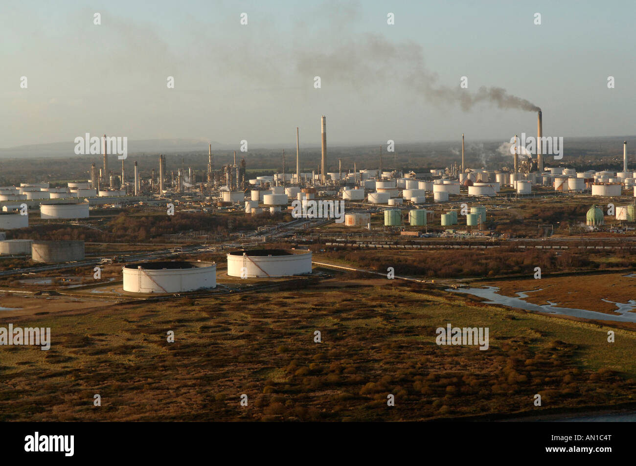 Fawley Oil refinery in Southampton England Stock Photo - Alamy