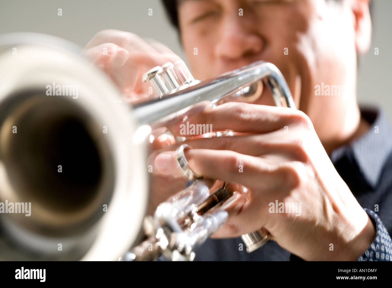 Trumpet trumpeter hi-res stock photography and images - Alamy