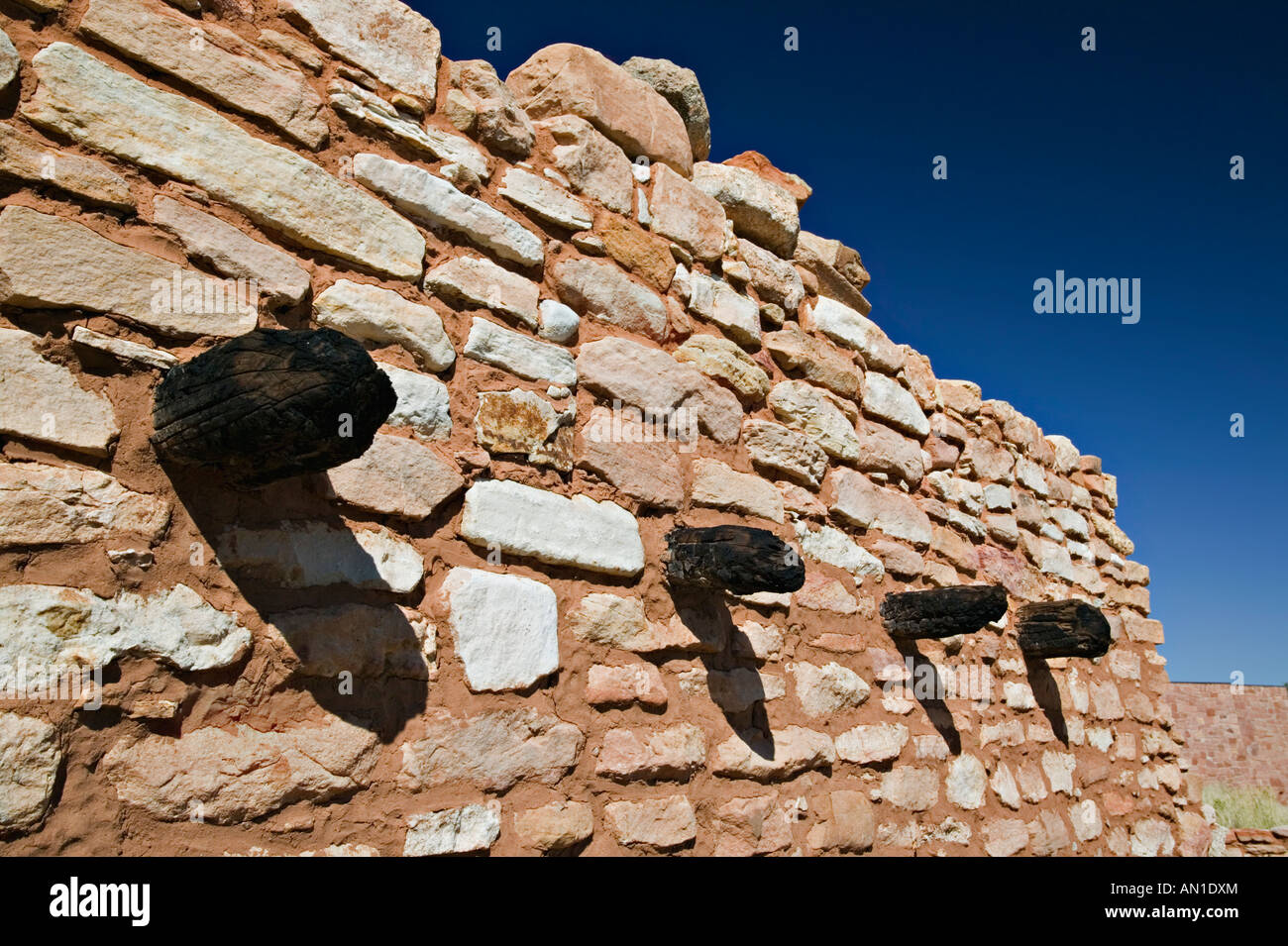 Ancient kiva with ladder hi-res stock photography and images - Alamy