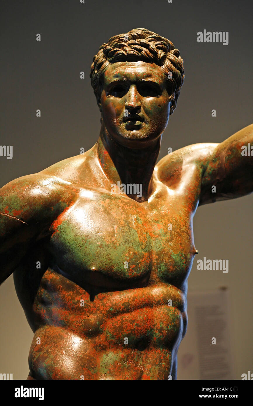 The bronze statue of a Hellenistic prince , Palazzo Massimo alle Terme ...