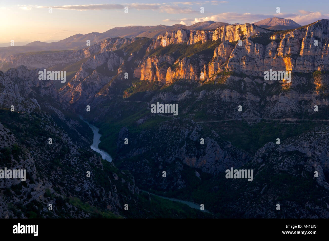 Verdon River running through the Grand Canyon du Verdon, Gorges du ...