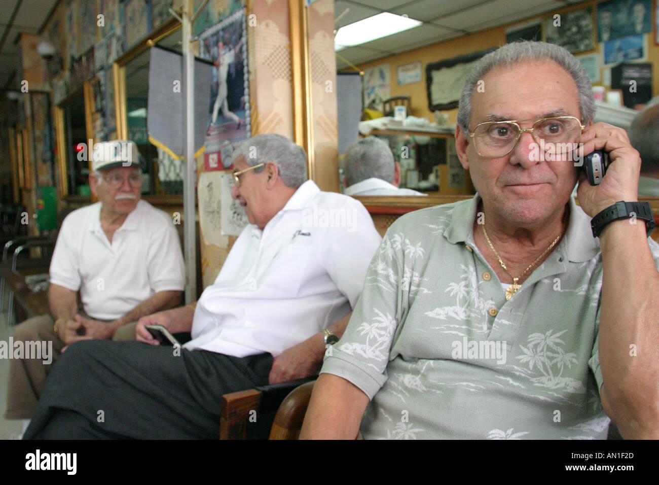 Cuban barber florida hi-res stock photography and images - Alamy