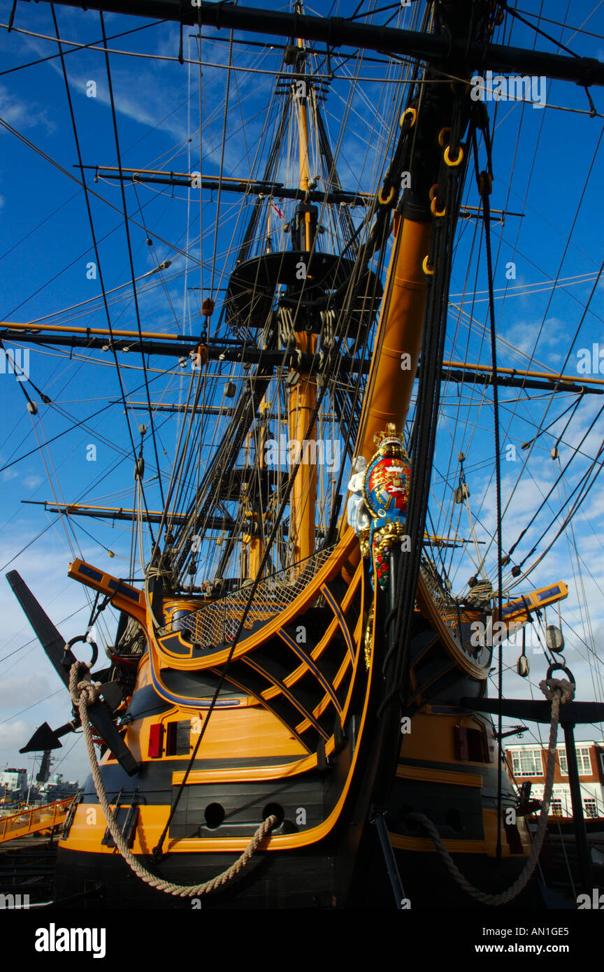 Hms victory hi-res stock photography and images - Alamy