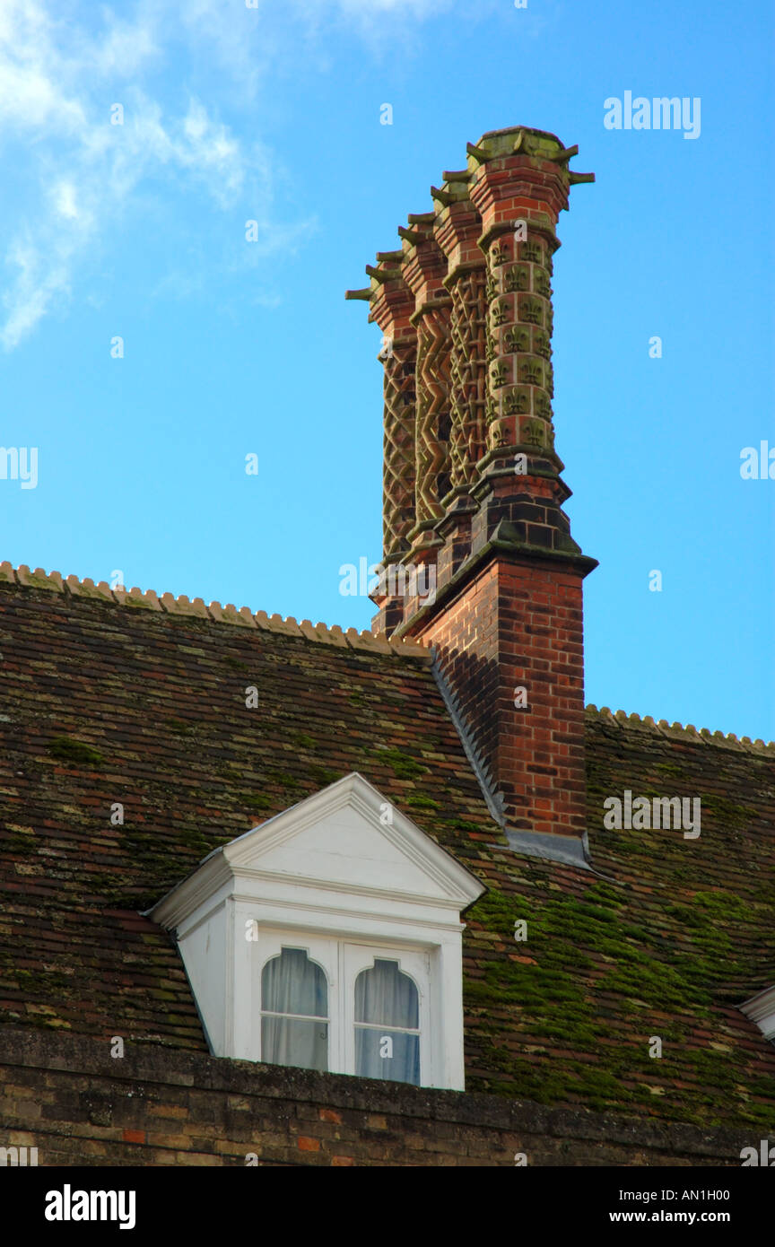 Tudor dormer hi-res stock photography and images - Alamy