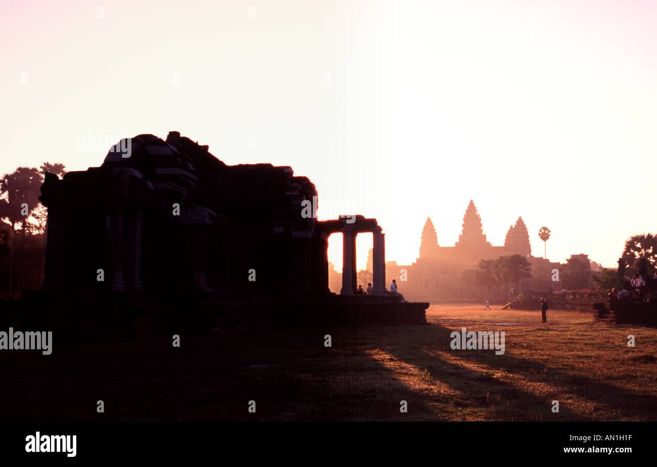 Angkor wat sun rise hi-res stock photography and images - Alamy