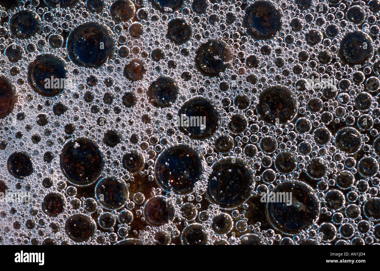 Suspended ice sheet hi-res stock photography and images - Alamy