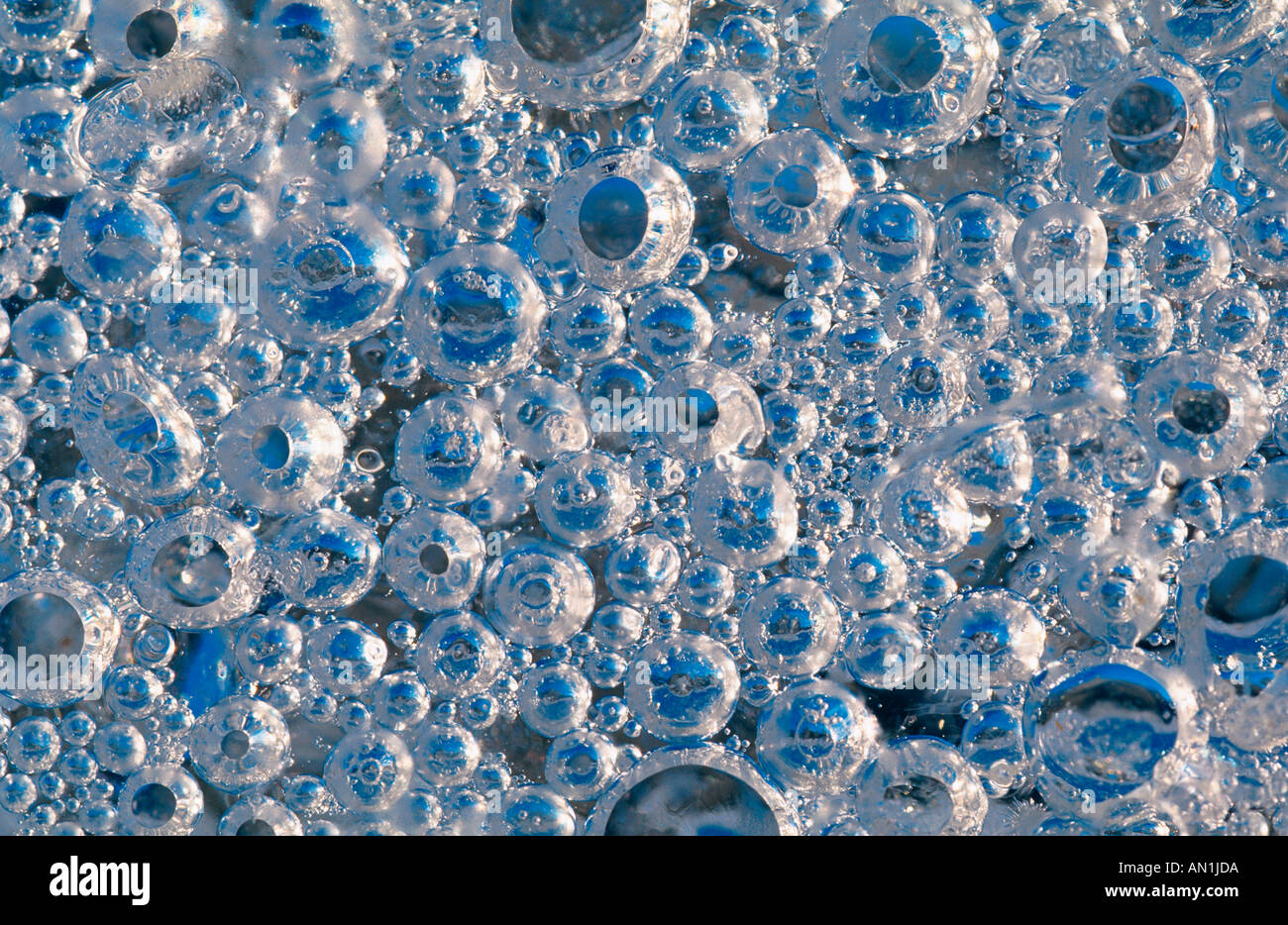 Suspended ice sheet hi-res stock photography and images - Alamy