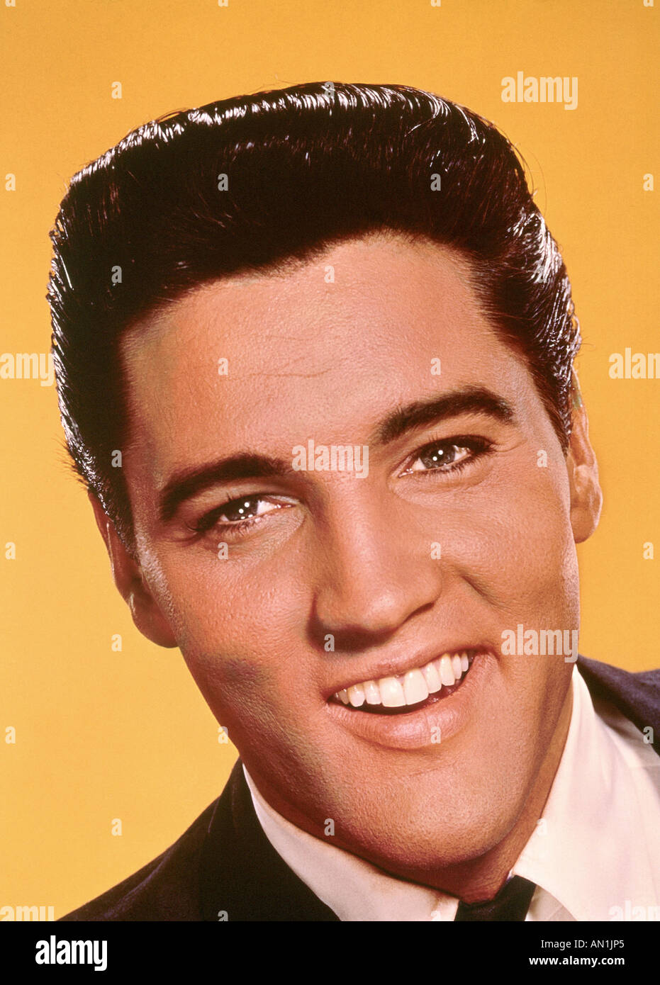 ELVIS PRESLEY US singer/actor Stock Photo - Alamy
