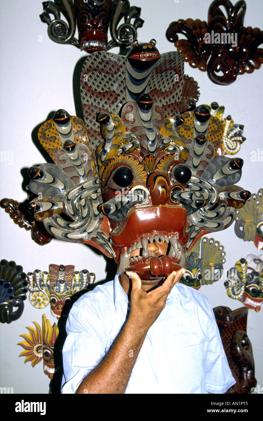 Sri Lanka Crafts Naga Raksha Cobra Mask by Aripalaya Sons Ambalangoda ...