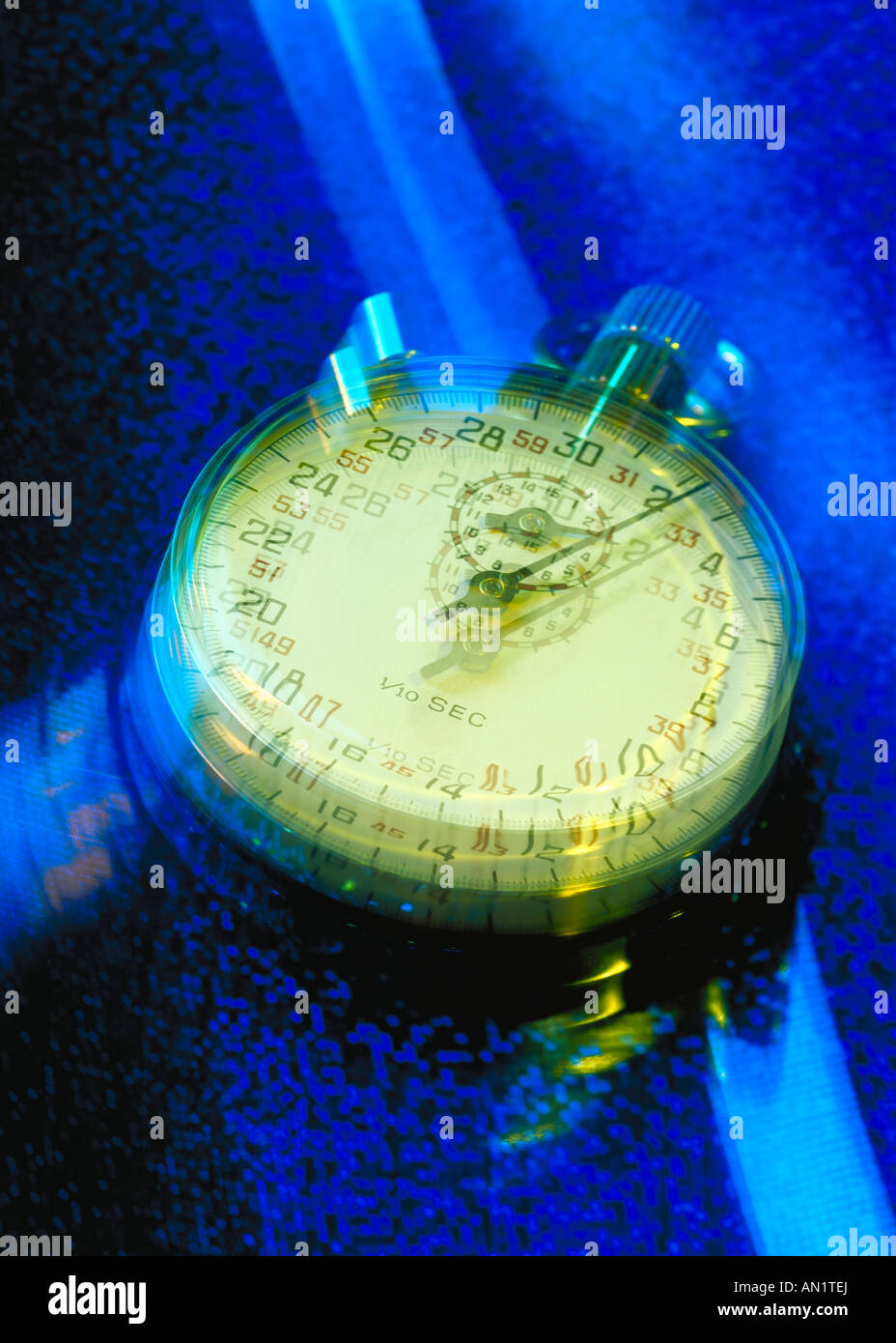 Point in time count hi-res stock photography and images - Alamy
