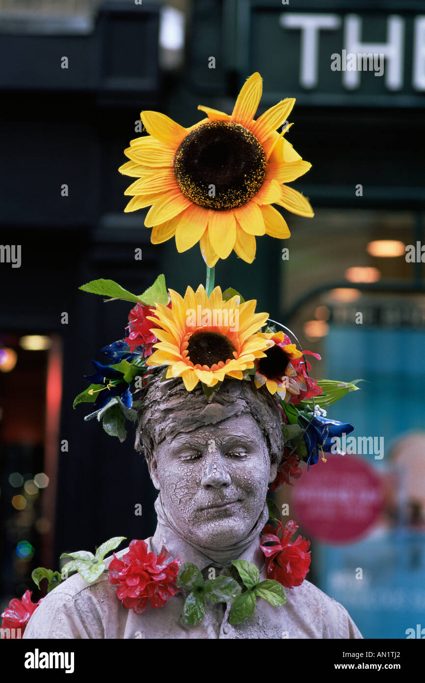 Human statue covent garden london hi-res stock photography and images ...