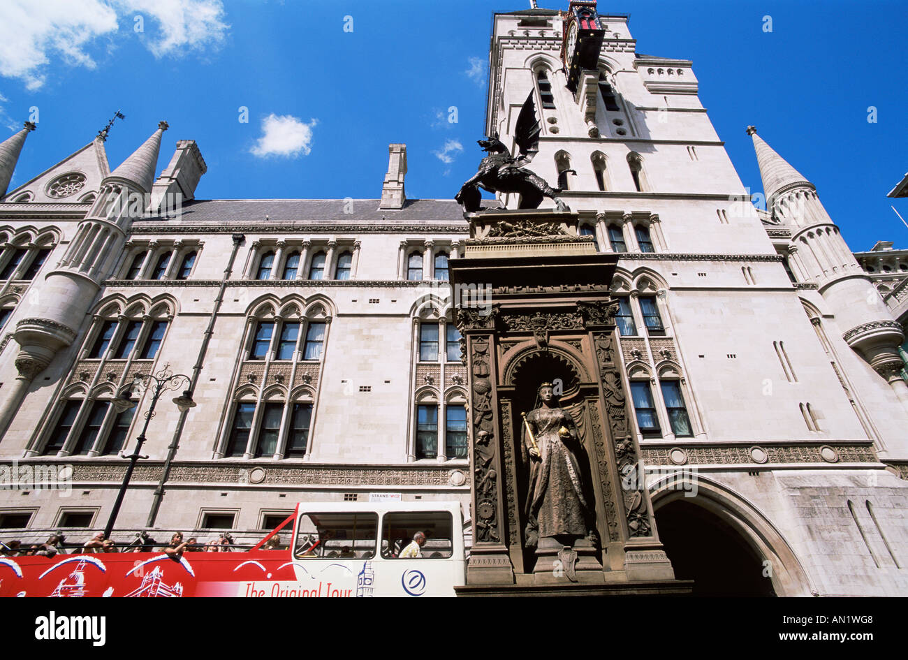 England,London,Temple Bar Memorial and the Law Courts Stock Photo - Alamy