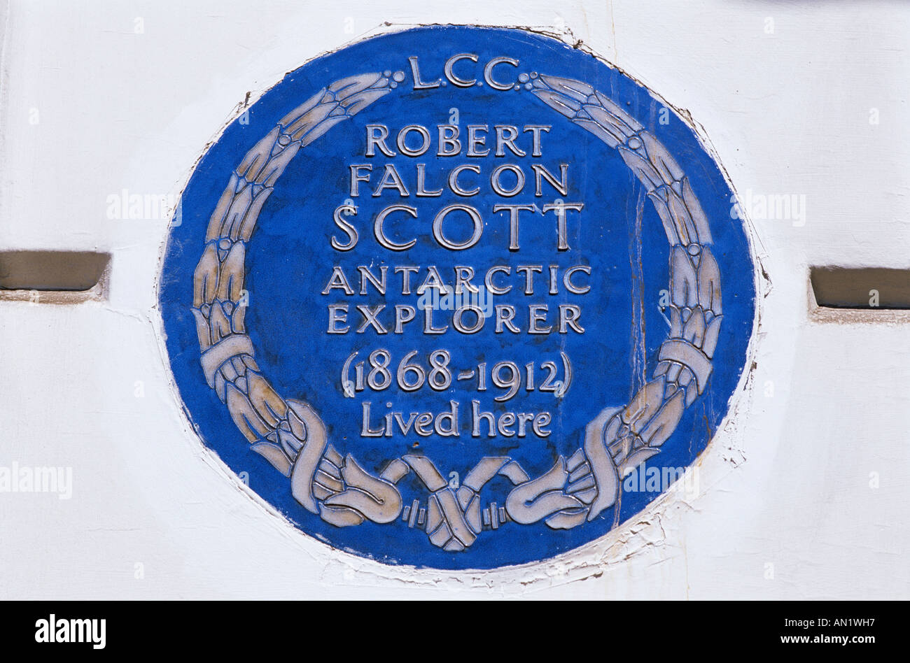 The falcon blue plaque hi-res stock photography and images - Alamy