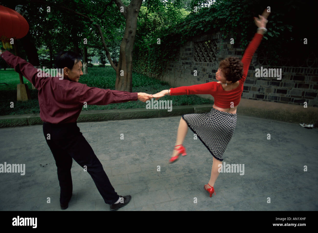 China social scene hi-res stock photography and images - Alamy