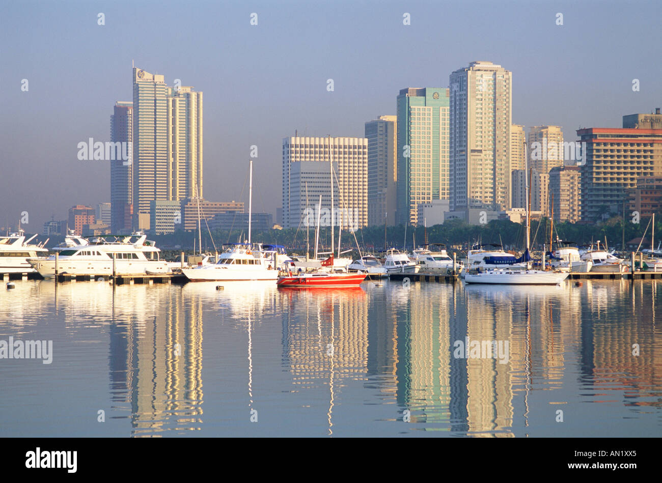 Manila boats hi-res stock photography and images - Alamy
