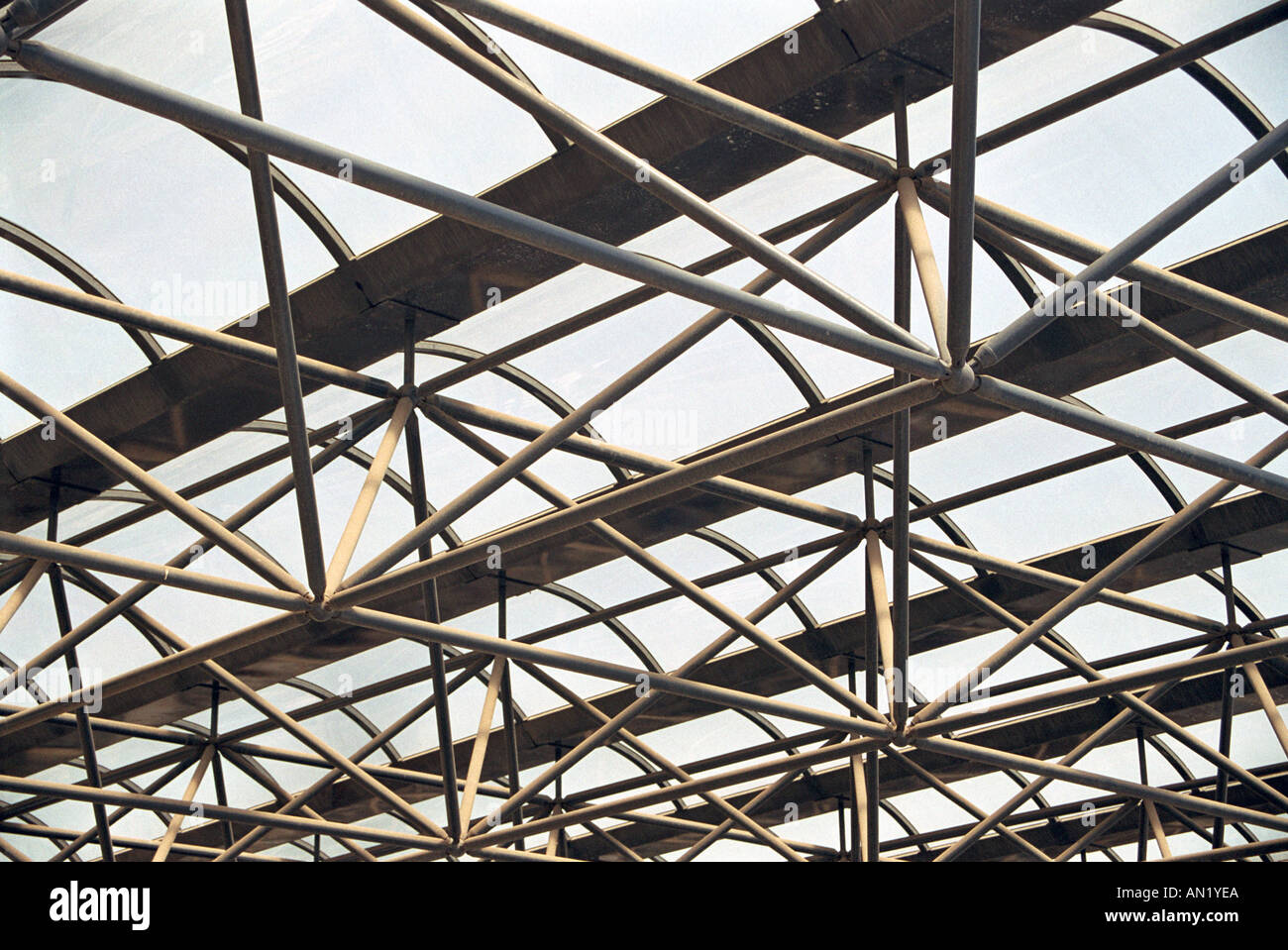 steel roof structure Stock Photo - Alamy