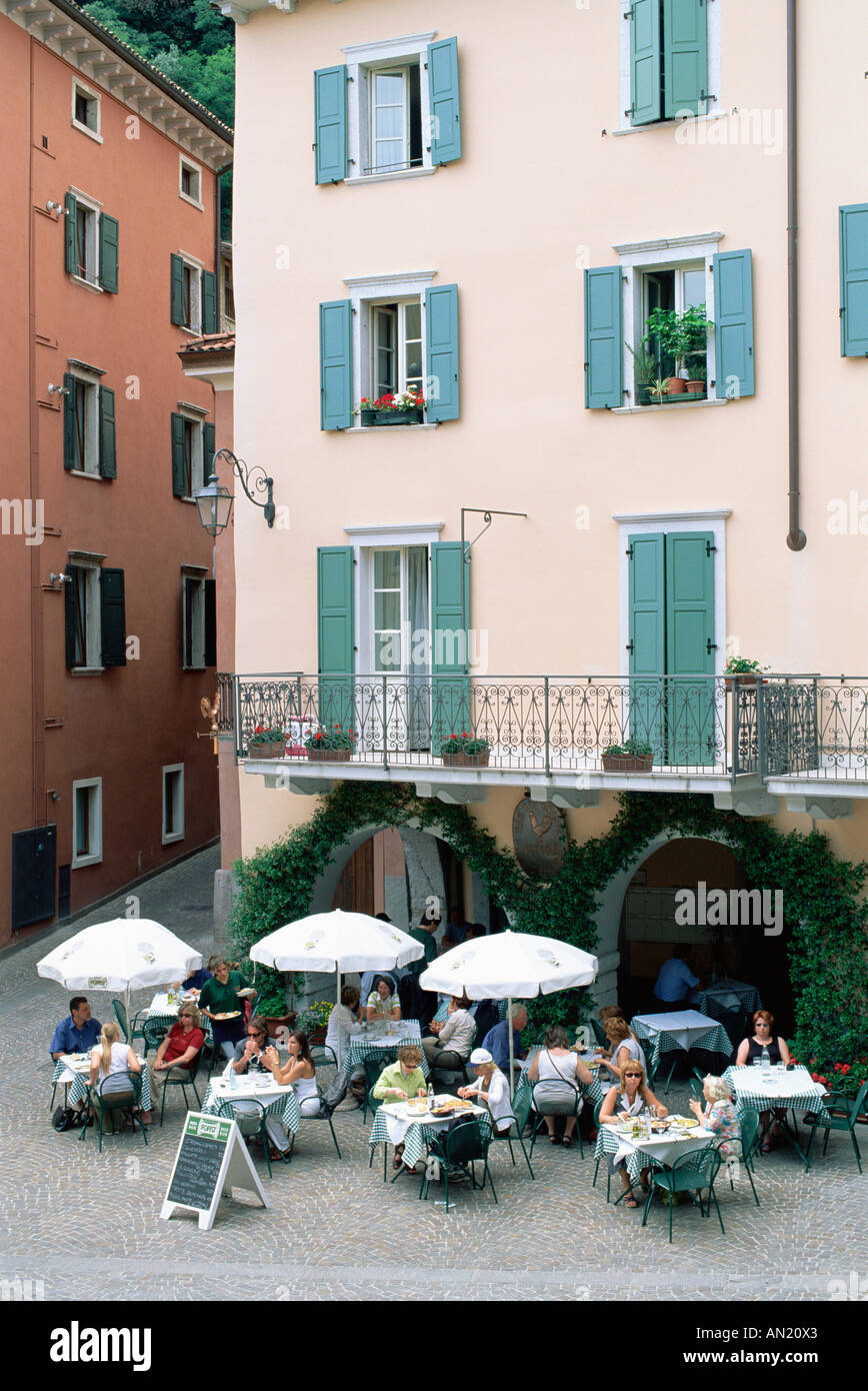 Riva cafes restaurants italy hi-res stock photography and images - Alamy
