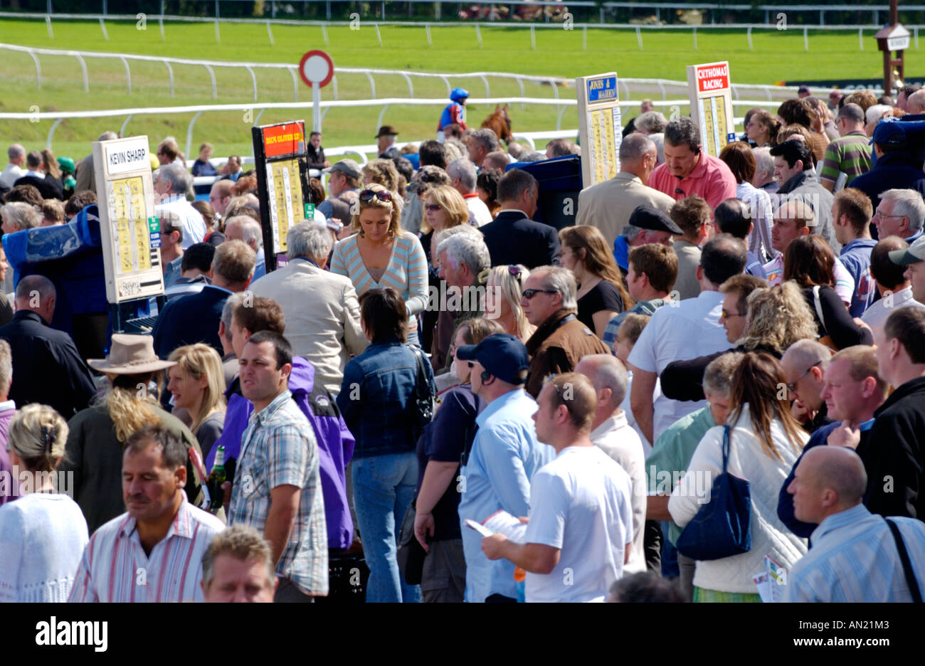 Uk betting hi-res stock photography and images - Alamy