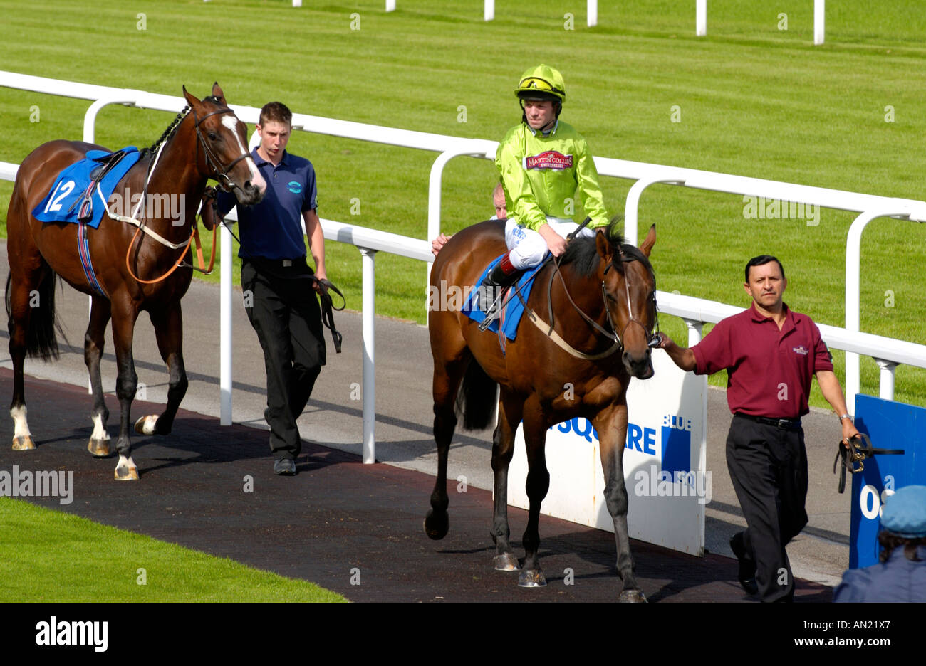 Jockeys parade ring hi-res stock photography and images - Alamy