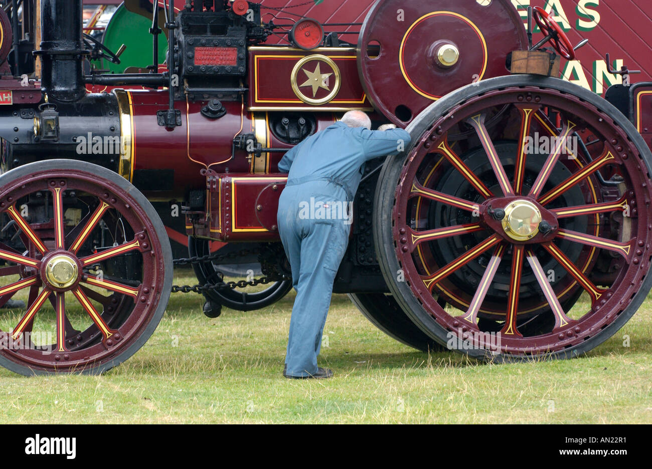 Garrett Showmans Tractor Registration number BJ 3451 Lady Sarah Works ...