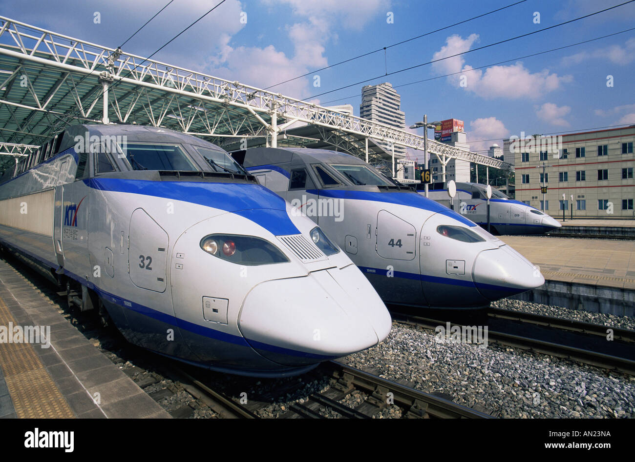 Korea, Seoul, Seoul Train Station, KTX Express Trains Stock Photo - Alamy