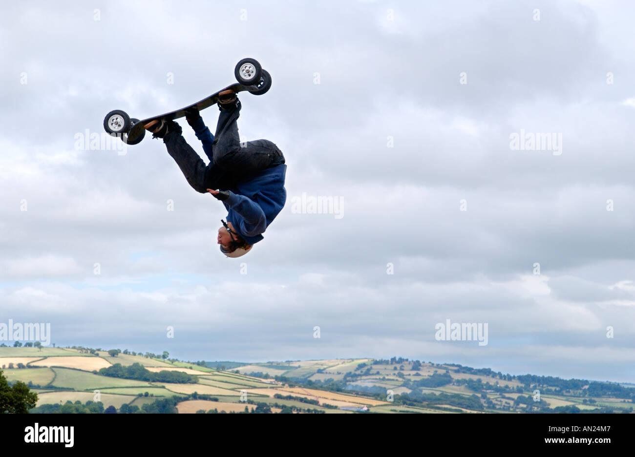 Dirtboarding hi-res stock photography and images - Alamy