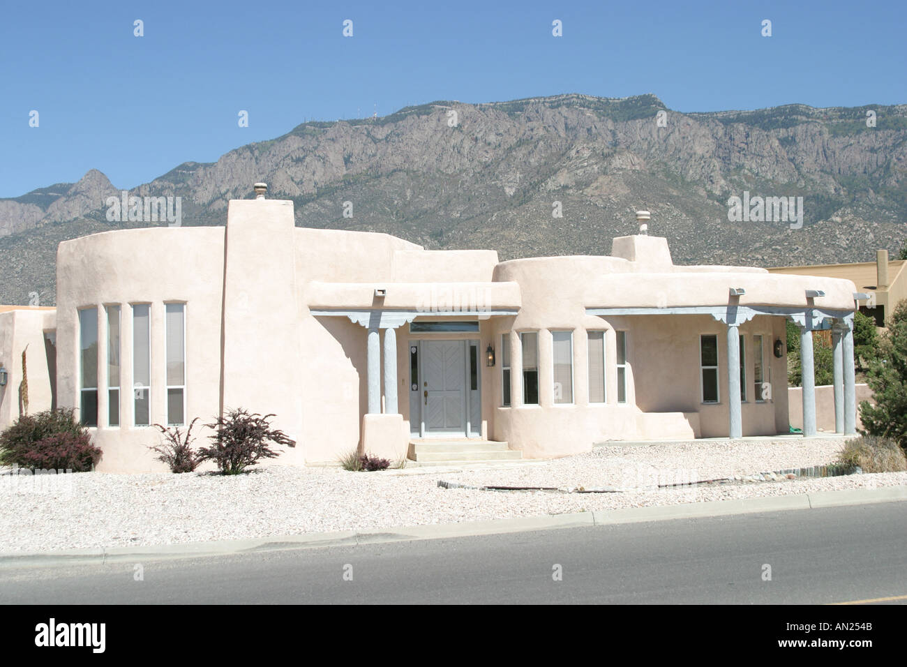 Adobe homes new mexico hi-res stock photography and images - Alamy
