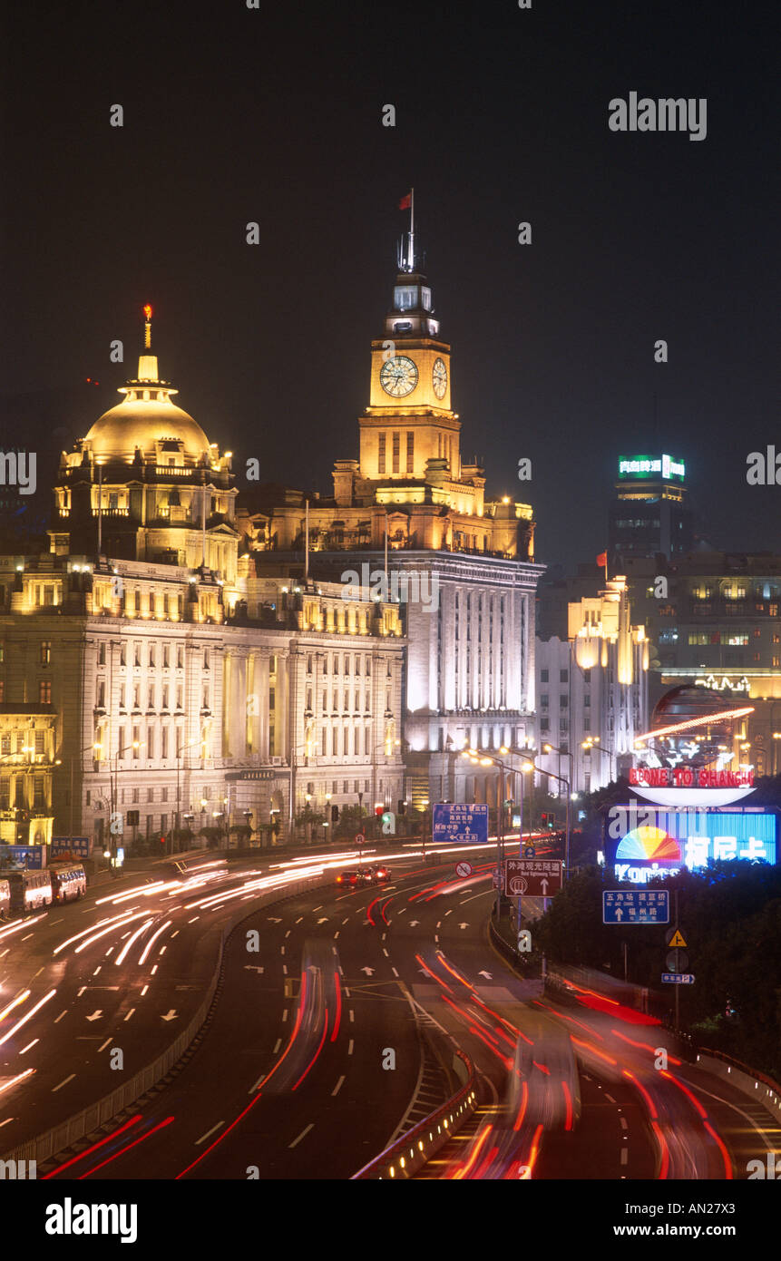 The Bund / Colonial Buildings / Historical 1920's Architecture / Night ...