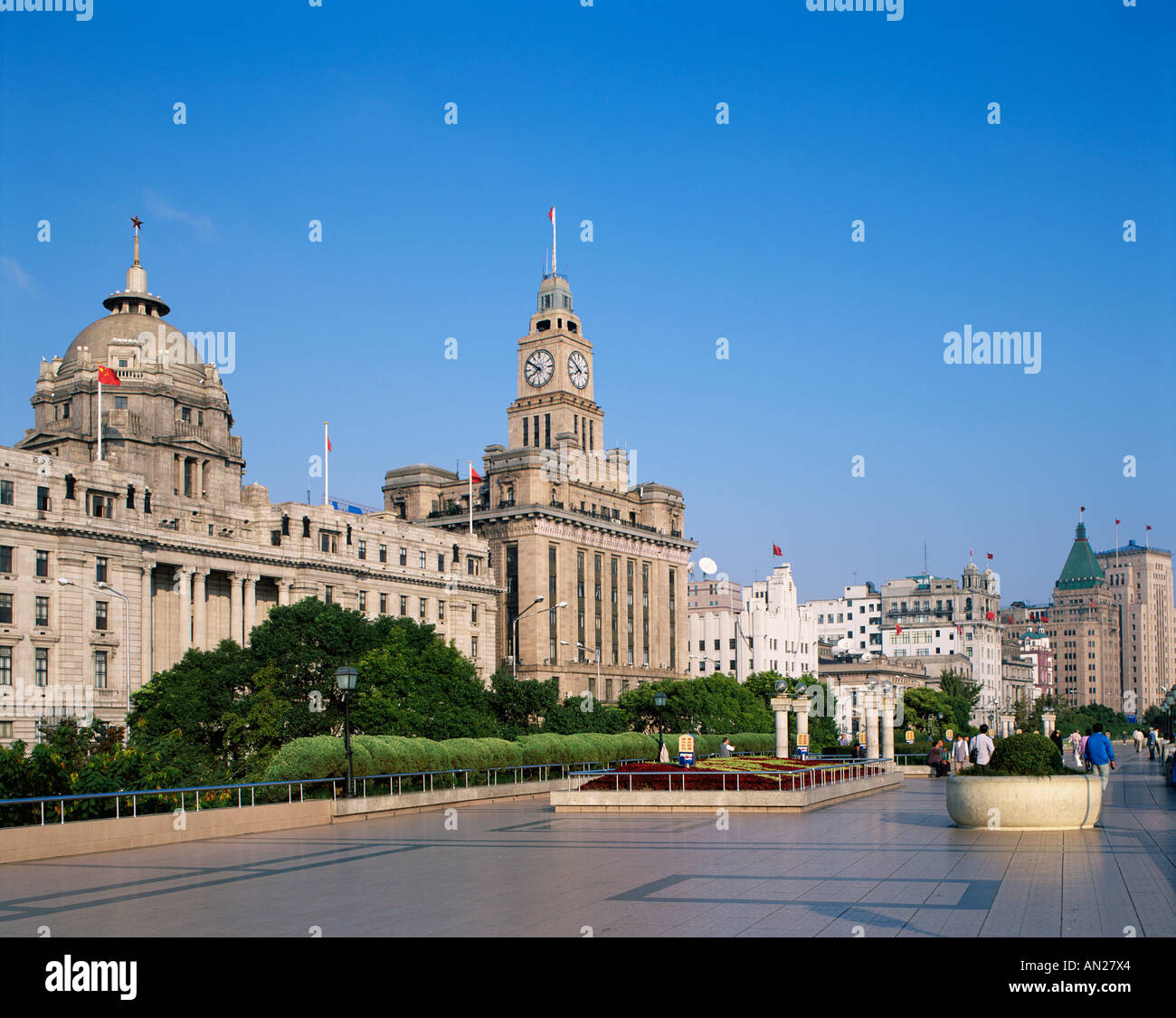 The Bund / Colonial Buildings / Historical 1920's Architecture ...