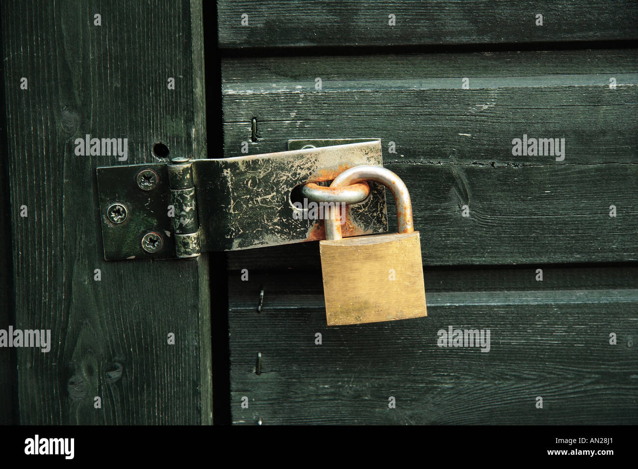 Padlock and bolt Stock Photo - Alamy