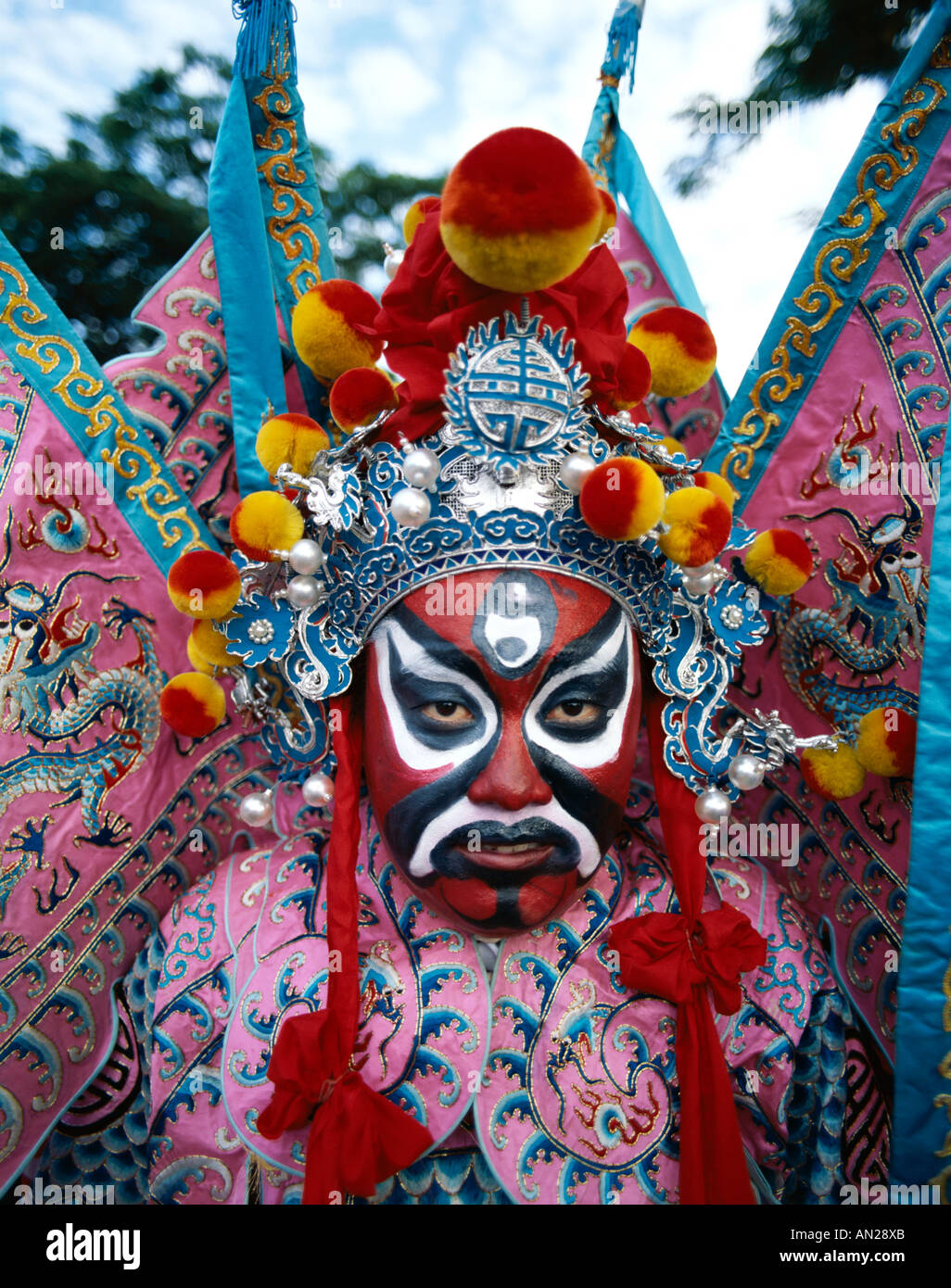 Chinese Opera (Beijing Opera) / Actor Dressed in Costume / Portrait ...