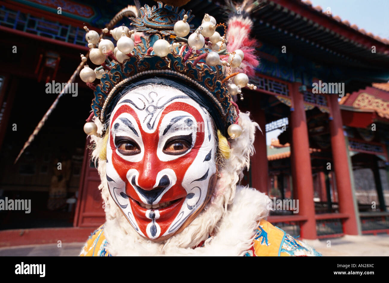 Chinese Opera (Beijing Opera) / Actor Dressed in Costume / Portrait ...