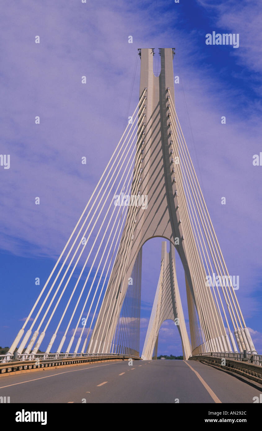 Bridge of the National Road N 125 over river Arade Portimao Algarve ...