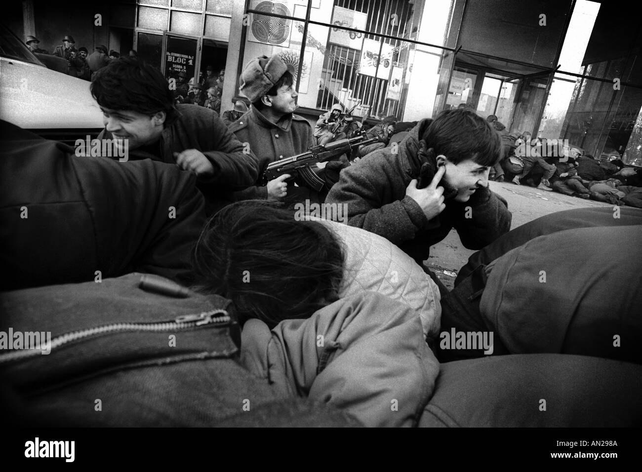 24 12 1989 Bucharest Romania The Romanian Revolution with the army and ...