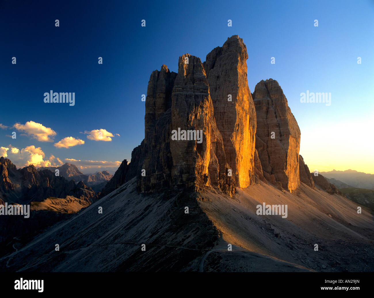 Nationalpark dolomiti di sesto hi-res stock photography and images - Alamy