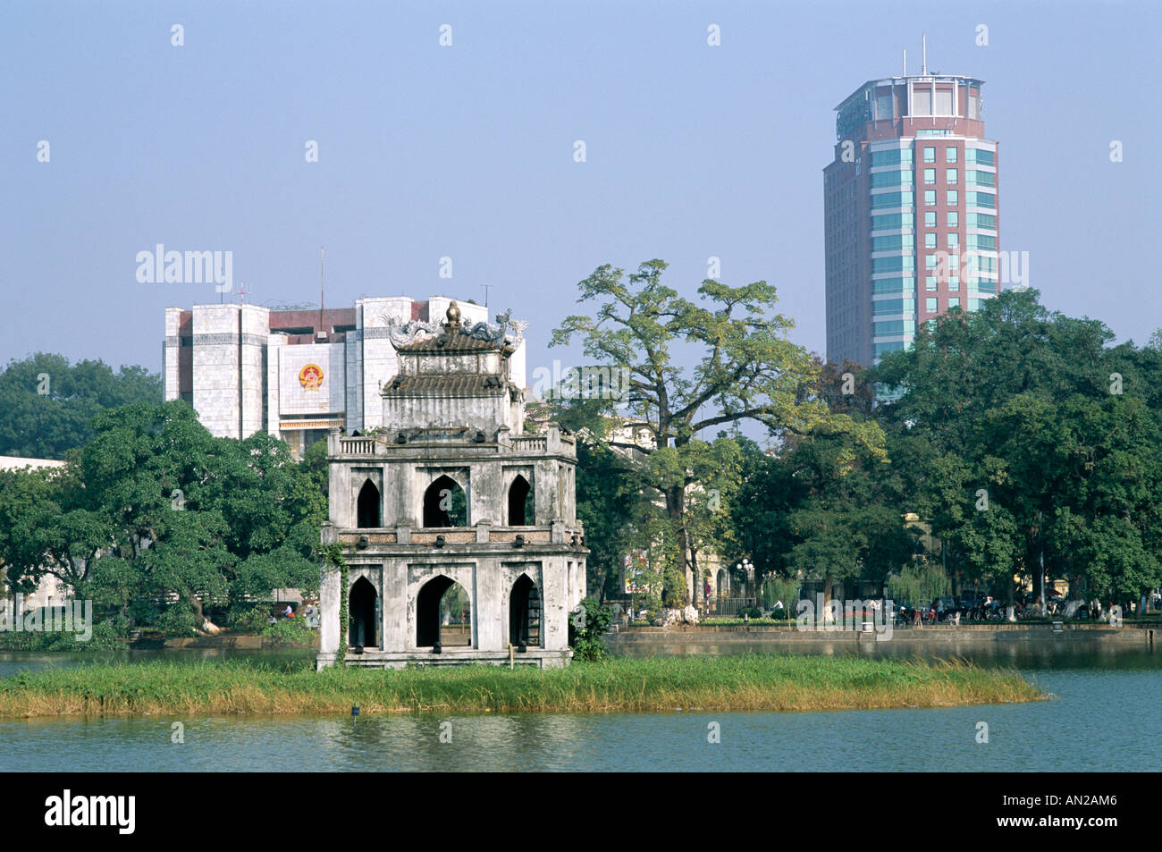 Hoan Kiem Lake & Tortoise Pagoda, Hanoi, Vietnam Stock Photo - Alamy