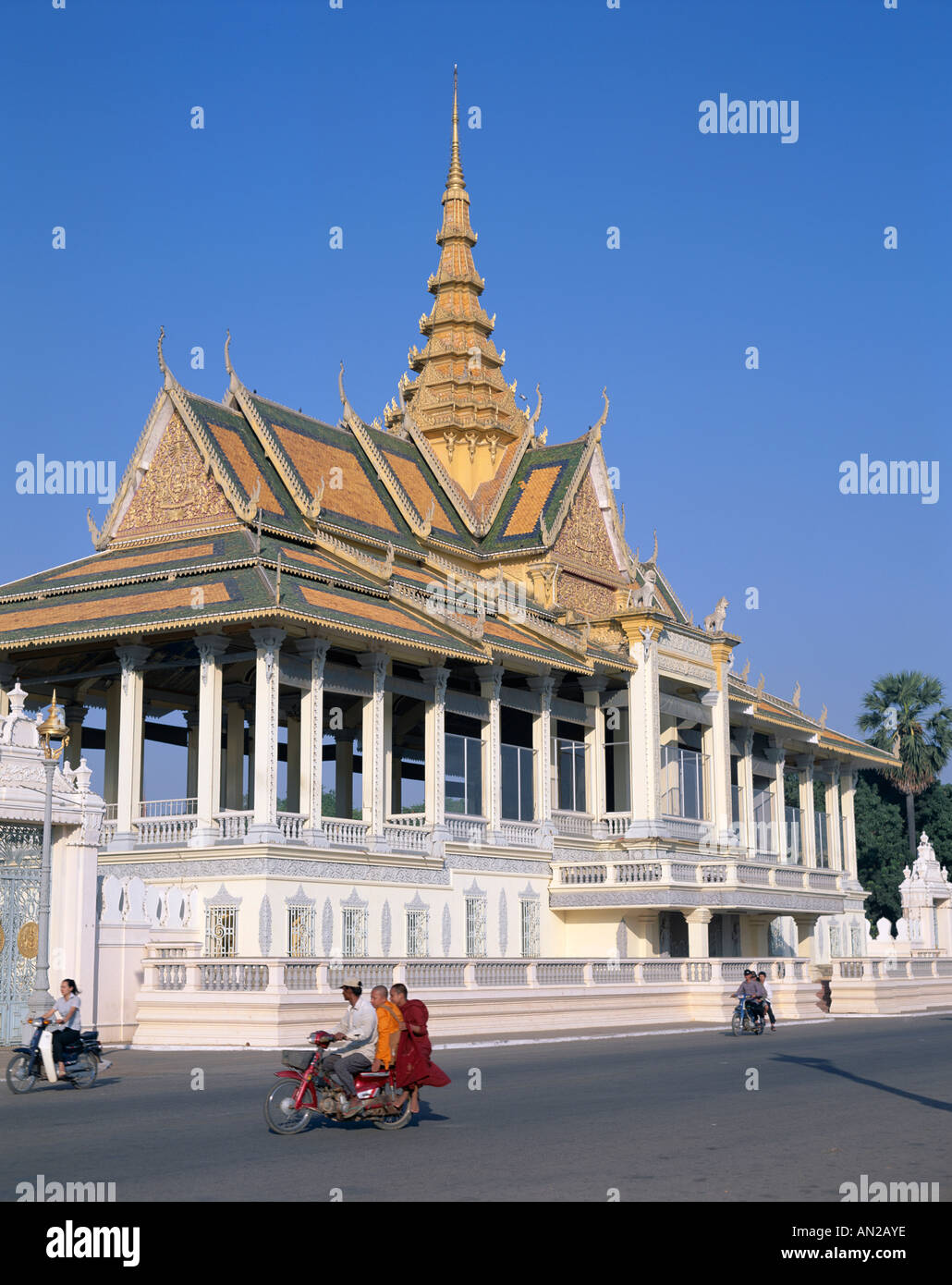 Royal Palace / Chan Chaya Pavilion , Phnom Penh, Cambodia Stock Photo - Alamy