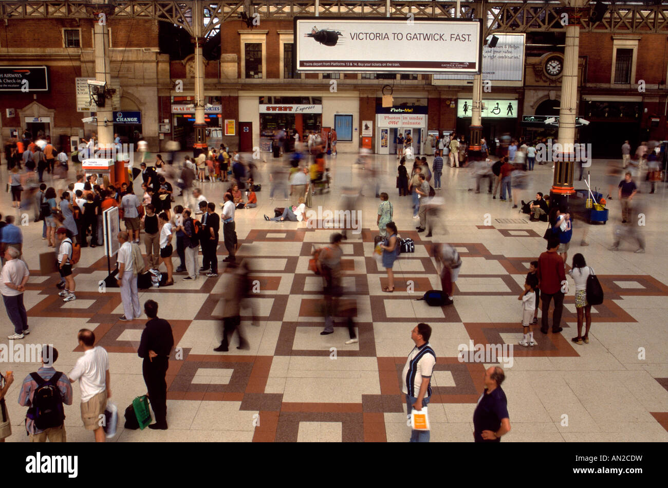 Victoria Railway Station Stock Photo - Alamy
