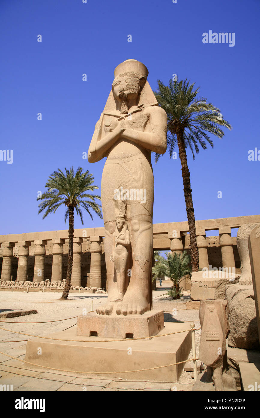 God Amum With Pharaoh Seti Stock Photo - Alamy