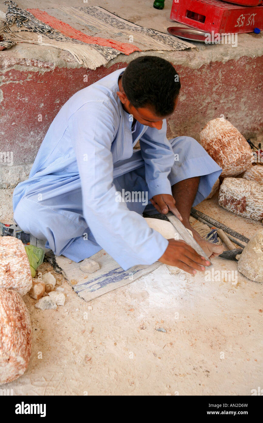 Alabaster factory luxor egypt hi-res stock photography and images - Alamy