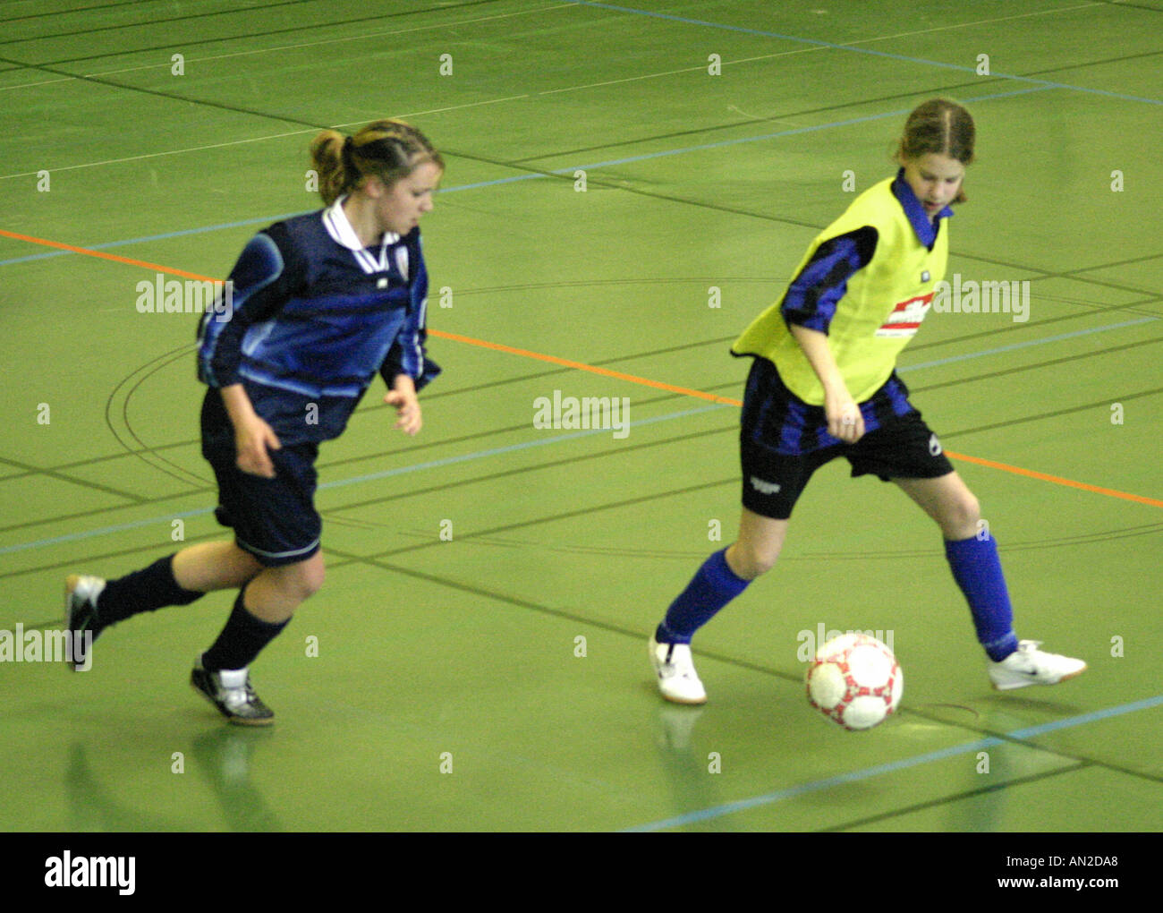 Sport football girls energy hi-res stock photography and images - Alamy
