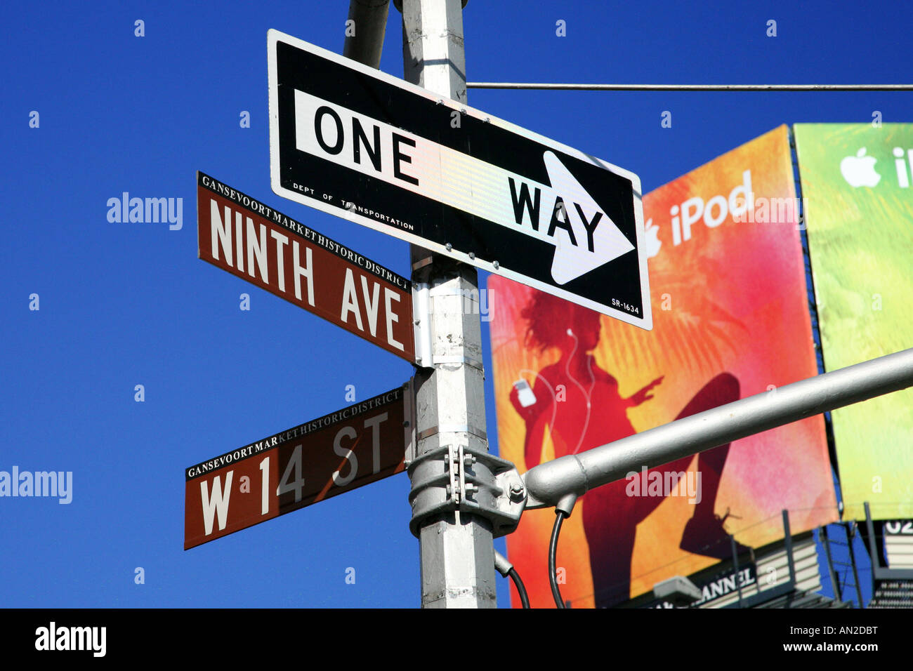 Packing signs hi-res stock photography and images - Alamy