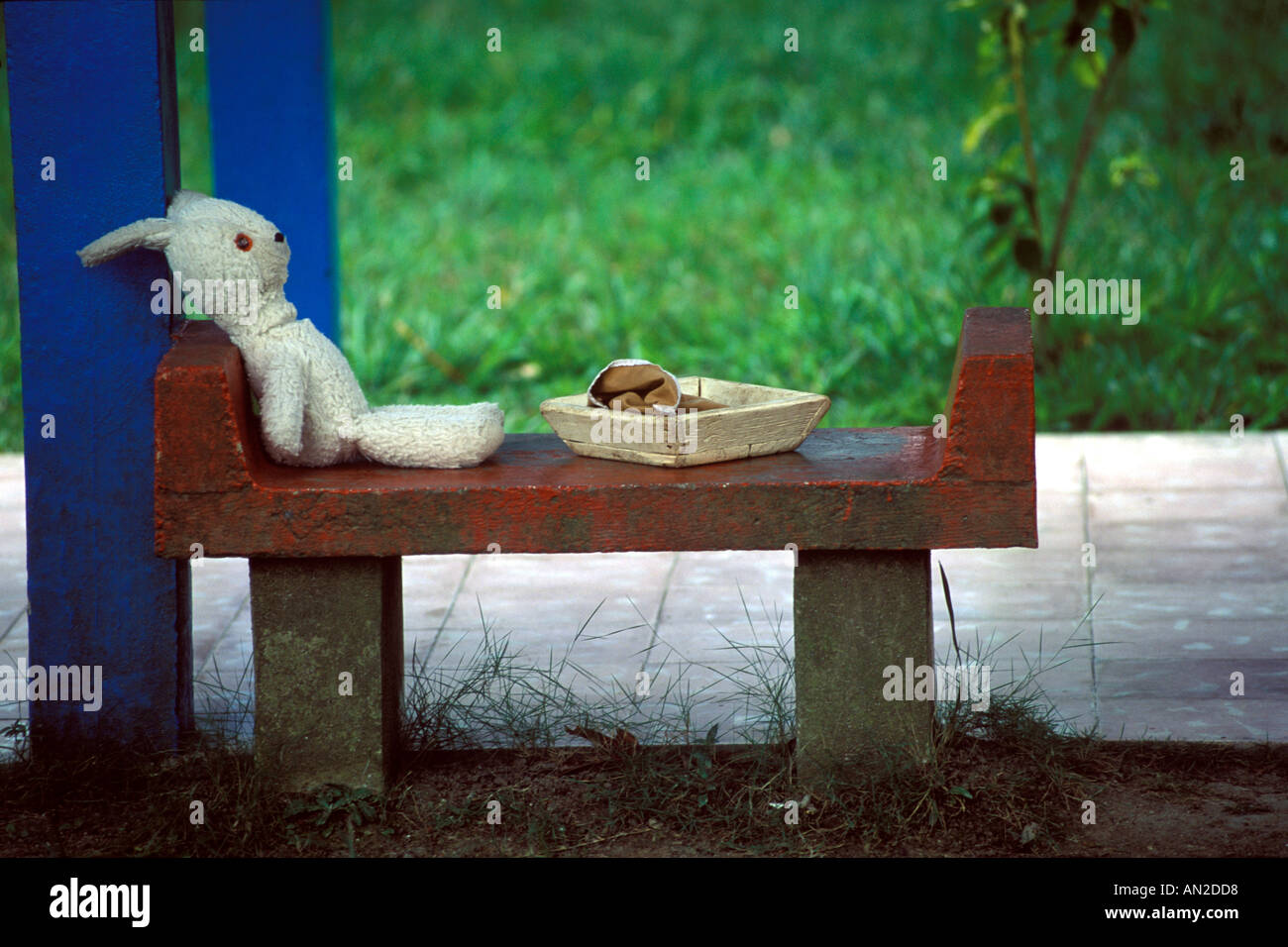 Rabbit grass bench hi-res stock photography and images - Alamy