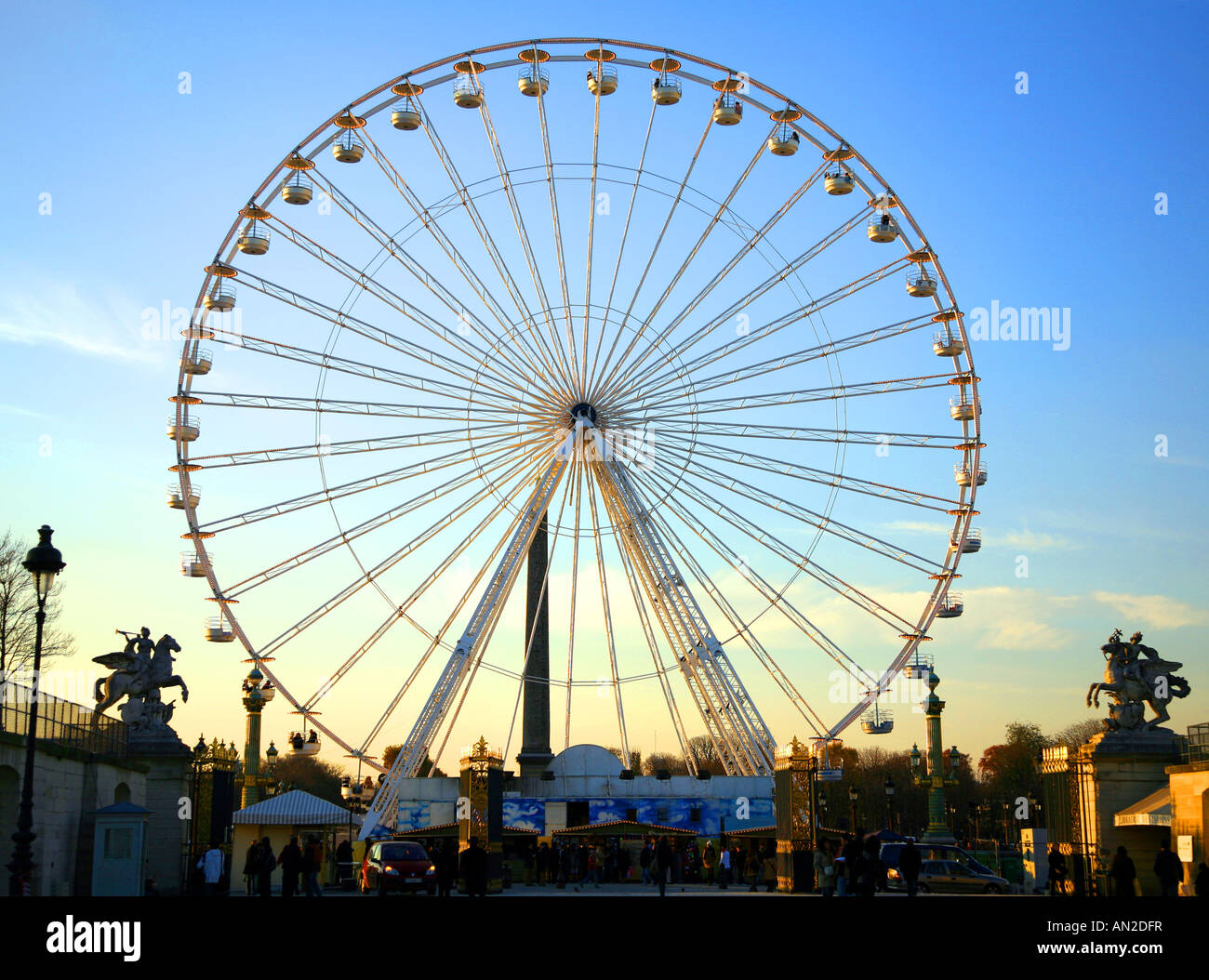 Grande roue de destination hi-res stock photography and images - Alamy