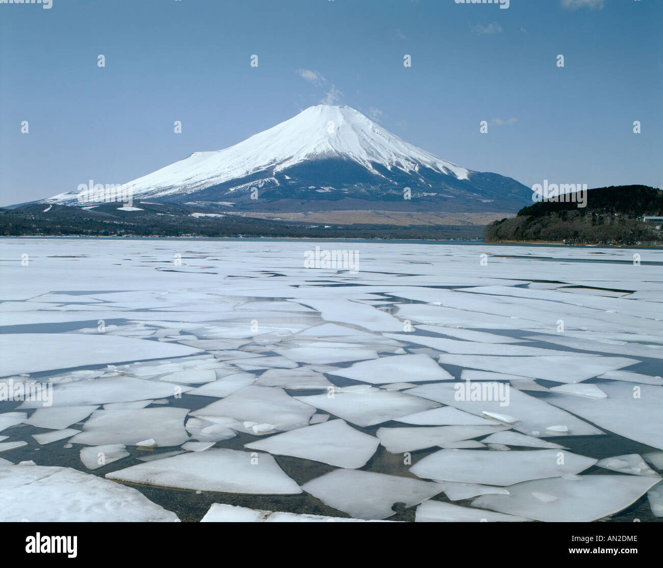 Frozen mt fuji hi-res stock photography and images - Alamy